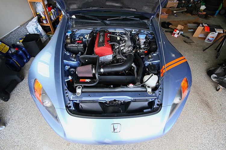 How is silicone used in car manufacturing? - Buzzy Moment